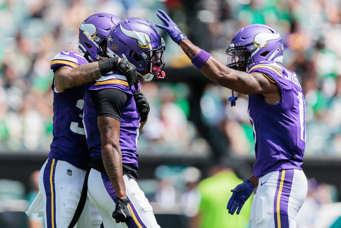 Vikings' Special Teams Ace Signs With Denver