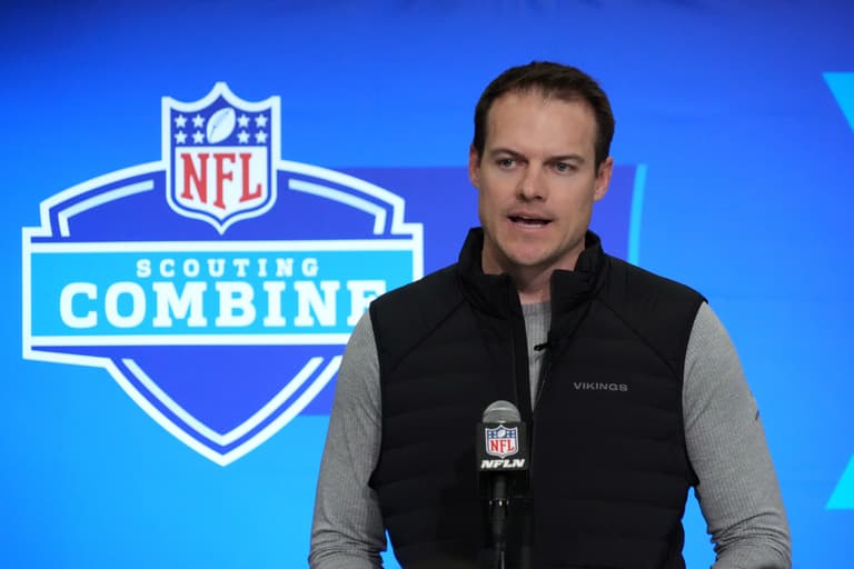 Vikings HC Kevin O'Connell Sounds Like a Fan of New GM Nolan Teasley