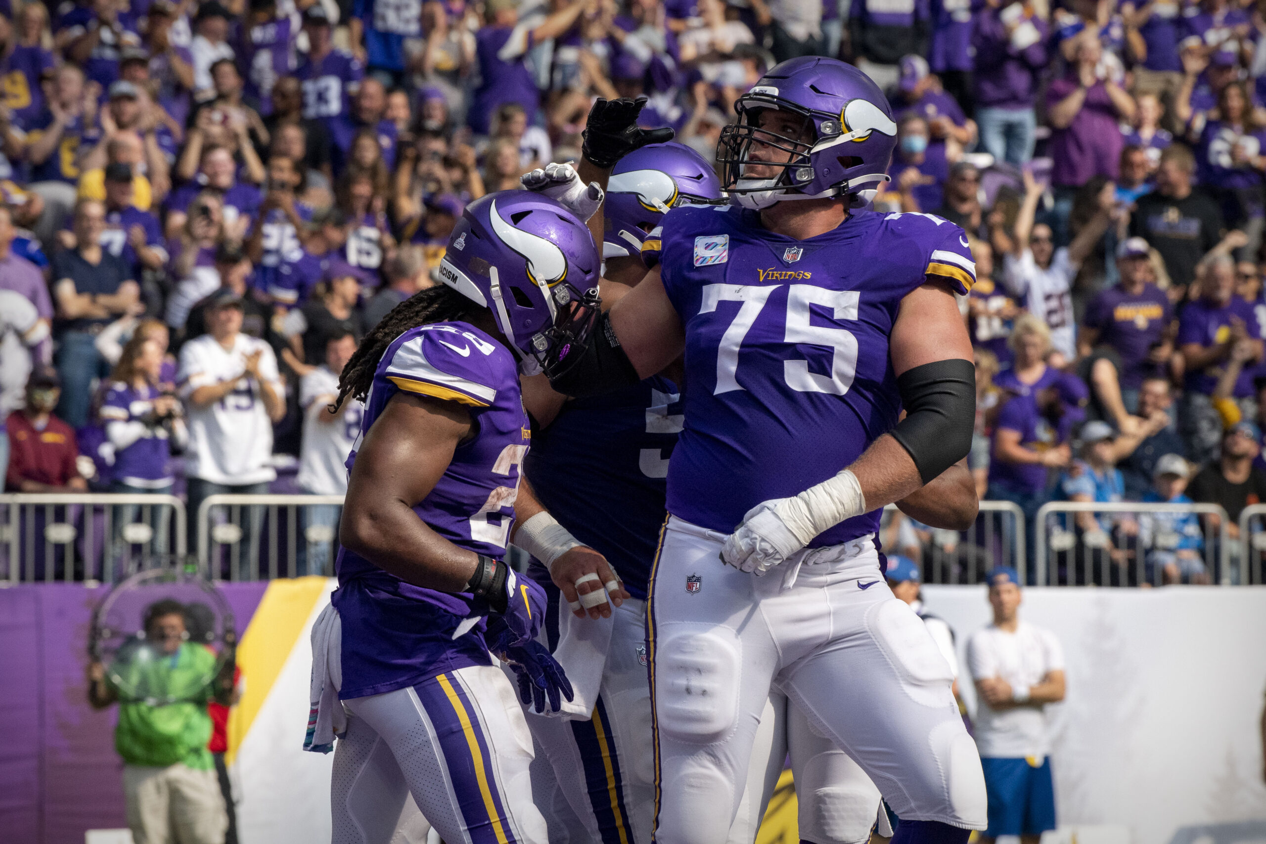 The Vikings Offensive Line Continues Up and Down Season