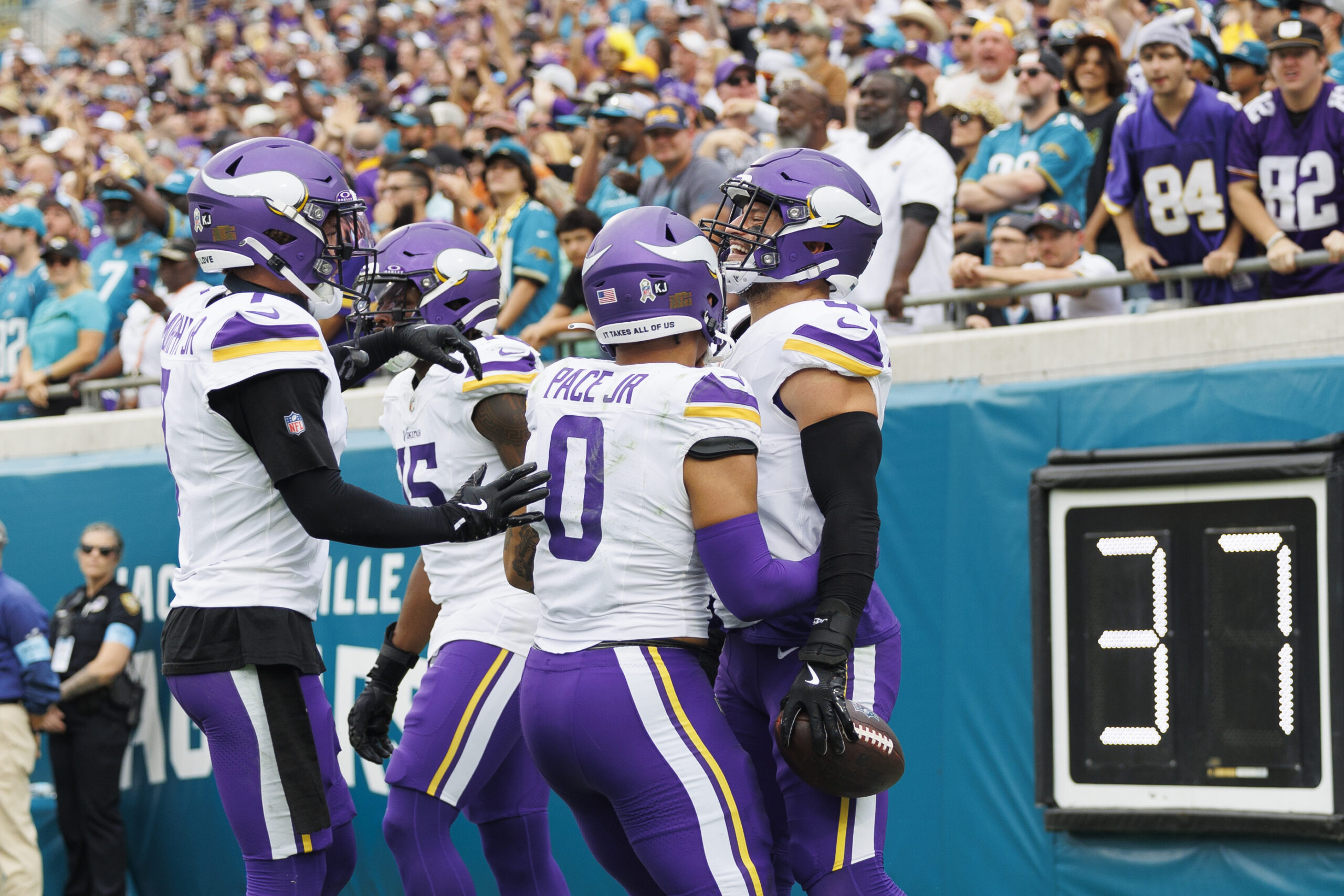 1 Vikings Defender Is Hunting Incentives