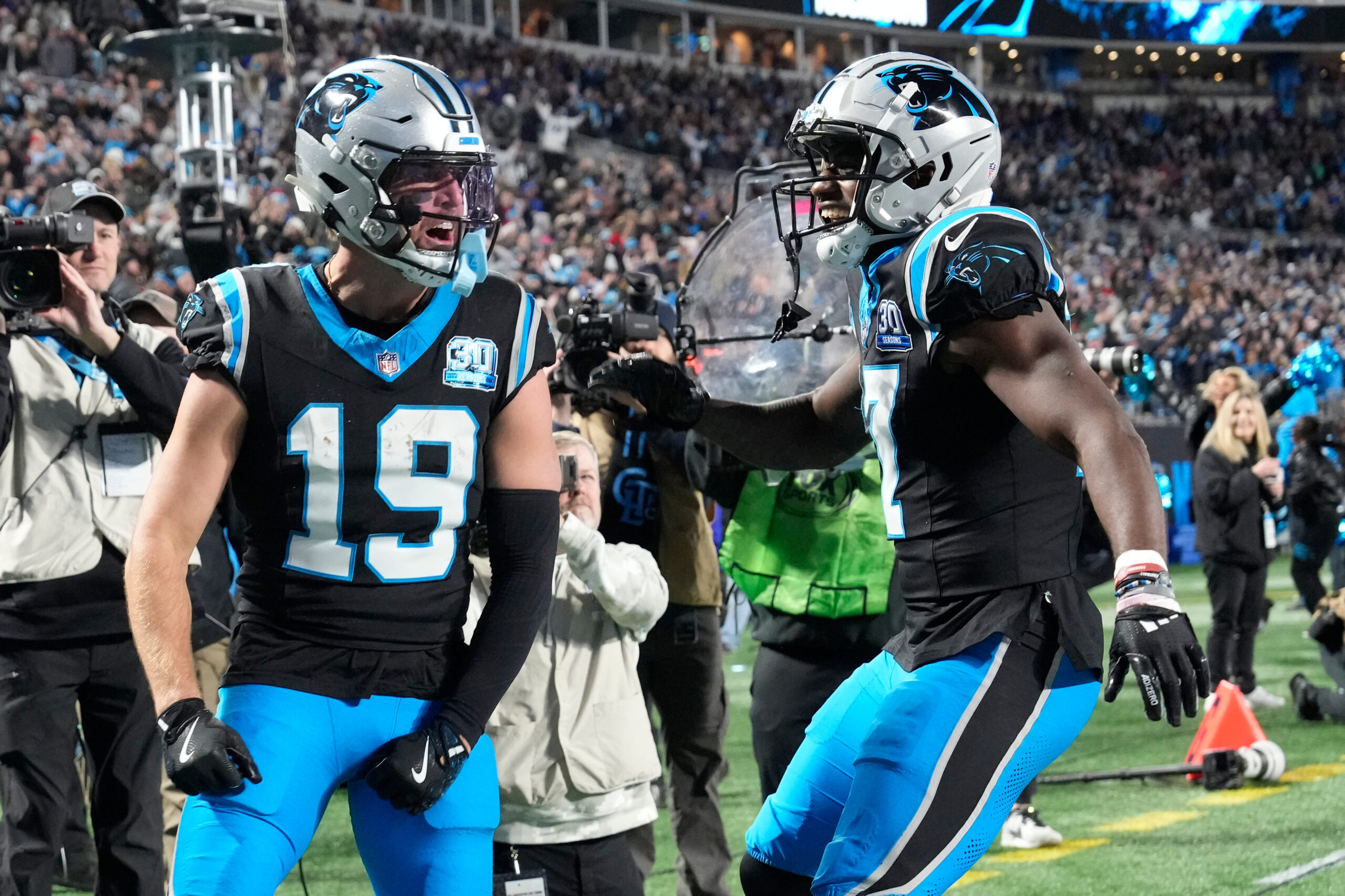 Ex-Teammate Spills Adam Thielen's Retirement Beans